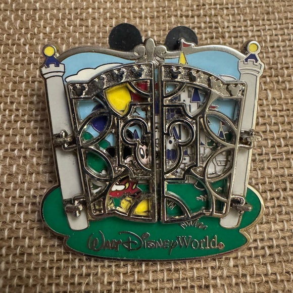 Disney | Jewelry | Disney 22 Walt Disney World Castle Gates Mickey ...